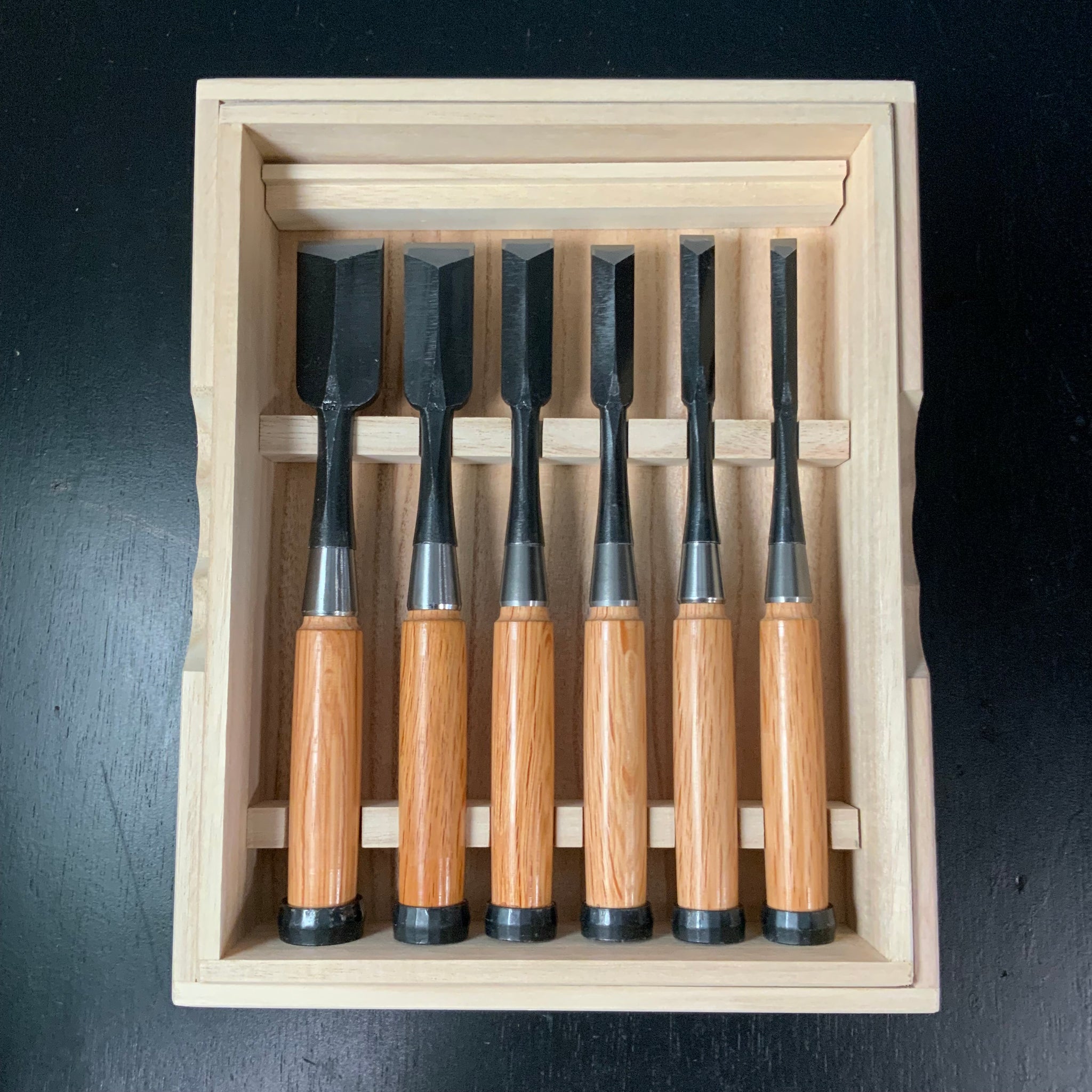 Yoshitaka Dovetail Bench chisels 6pc set / 義隆 追入鎬組鑿 6本組 Oirenomi