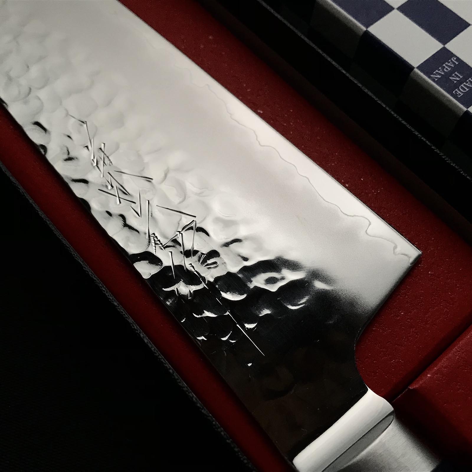 Kanemitsu Tsuchime Finish Kiritsuke Santoku with VG10 steel 兼光作 槌目 VG1 ...